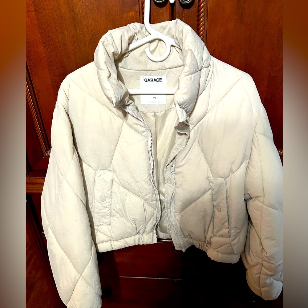 Garage Cropped Puffer Coat. Super Cozy And Warm. Size… - Gem